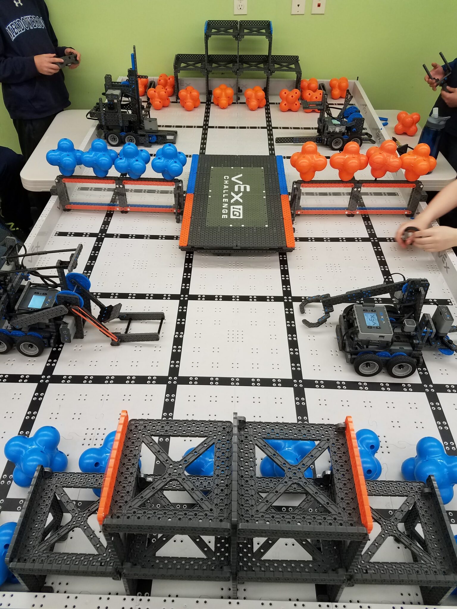 About Our Classes – Einstein's Workshop